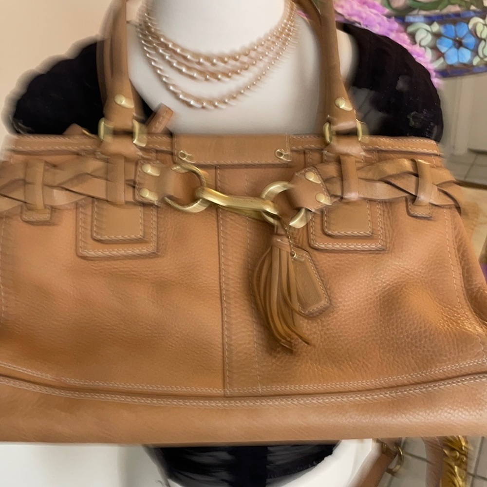 Coach Premium Bag.. Timeless - Gem